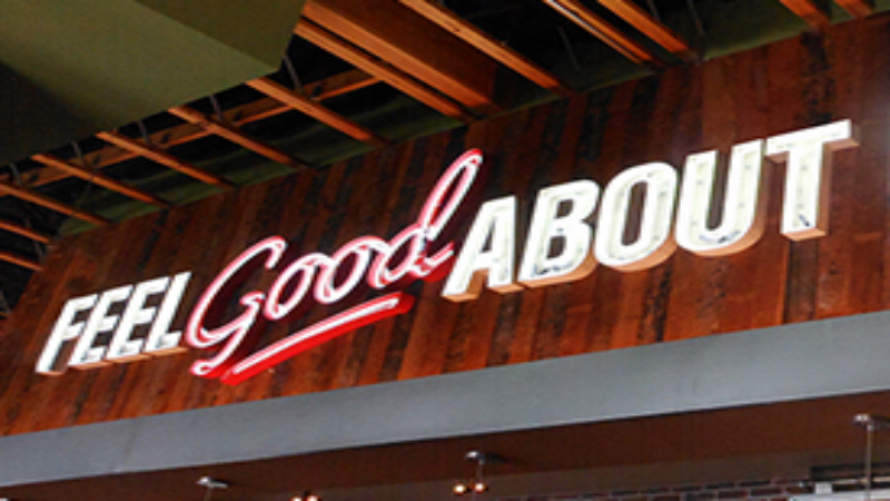 Bringing Back the Glow to Lido’s Neon Rooftop Sign - Best Biz News